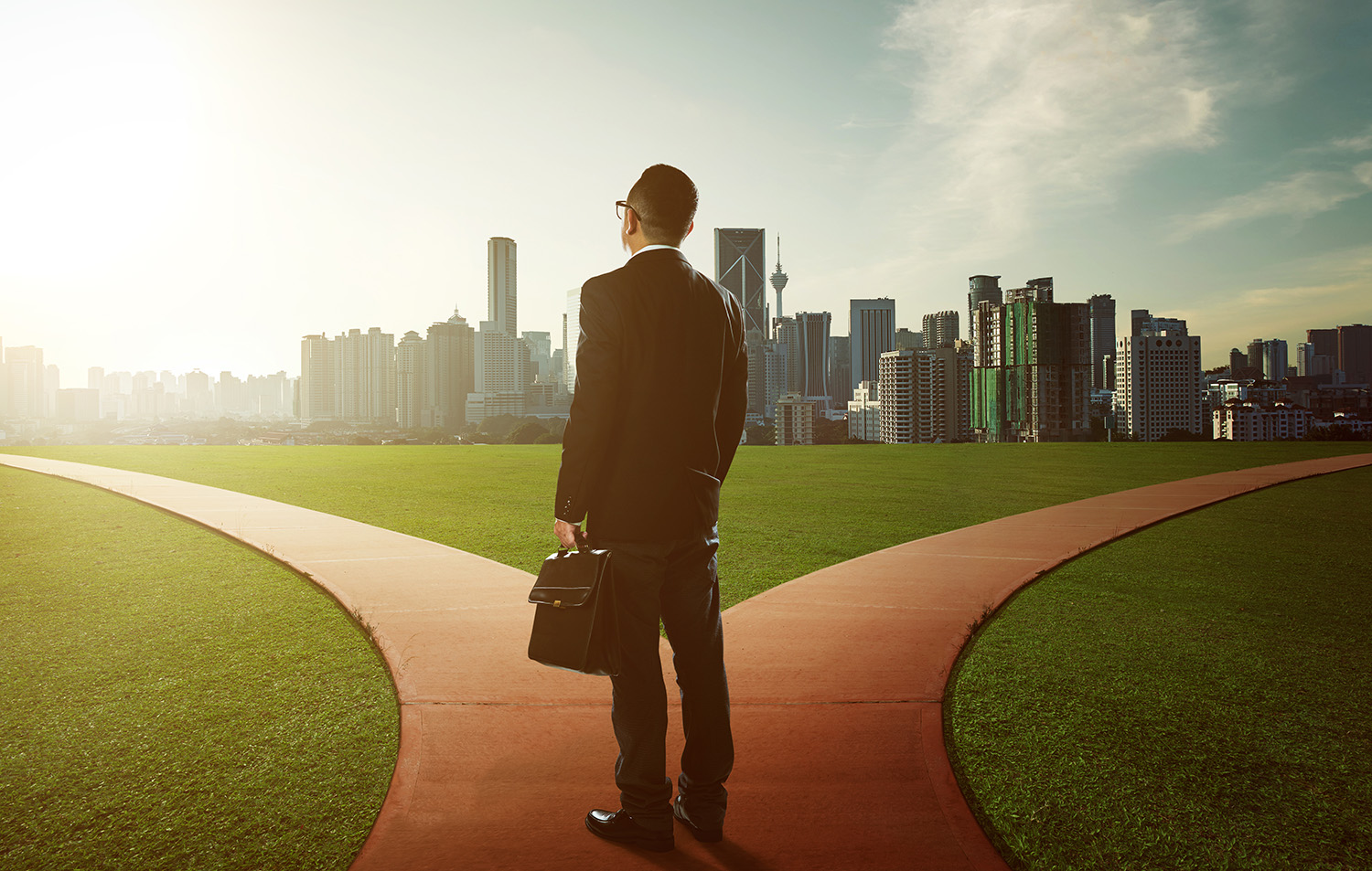 Switching Companies Here s How To Quit A Job Professional Alternatives switching-companies-here-s-how-to-quit-a-job-professional-alternatives