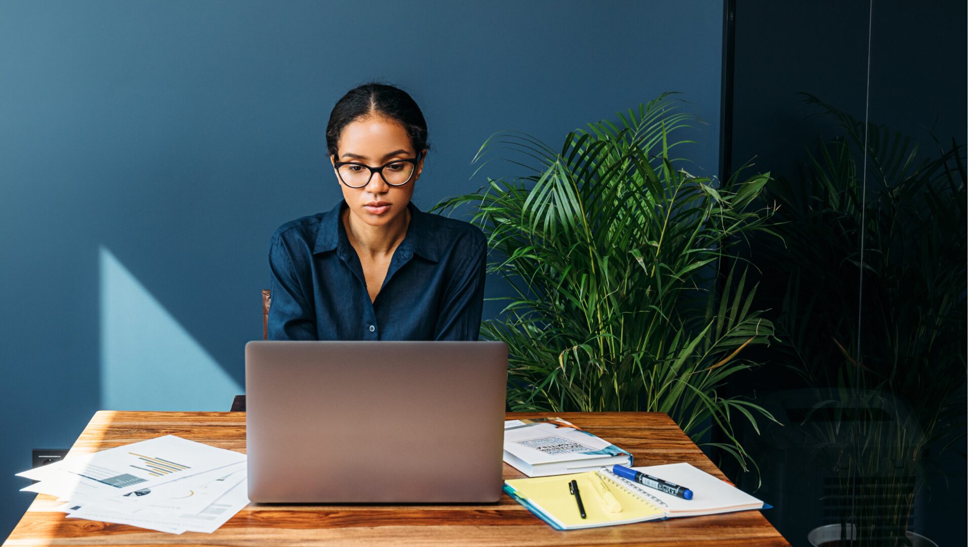 How to Conduct Virtual Performance Reviews | Professional Alternatives